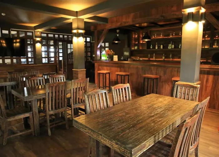 Pedro Barn Hotel At Little England Cottages Nuwara Eliya - Nuwara Eliya ...